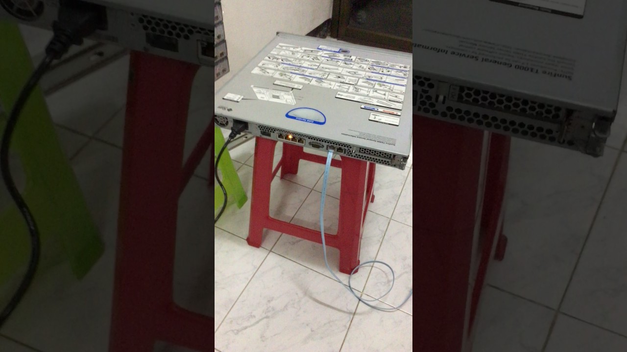 Sun Fire T1000 Server - YouTube