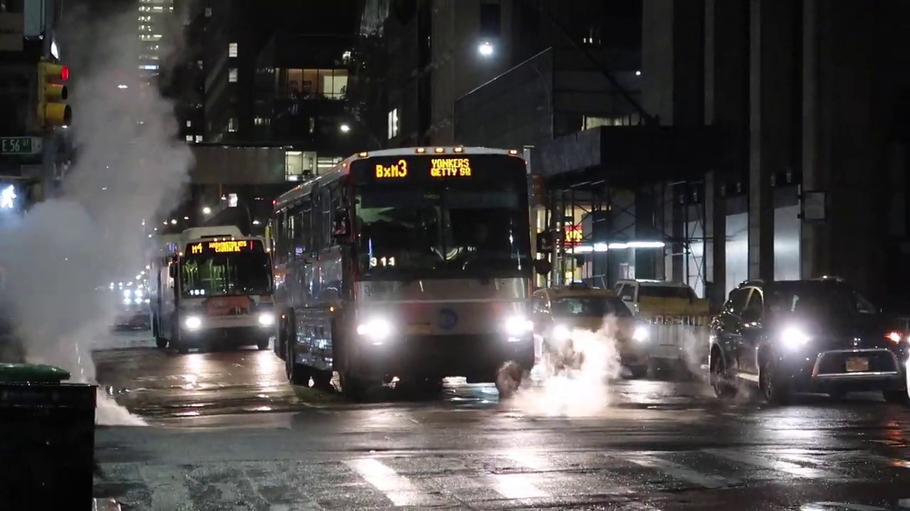 MTA Bus Company 2005-07 MCI D4500CL Commuter Coach 3074 on Route BxM3 ...