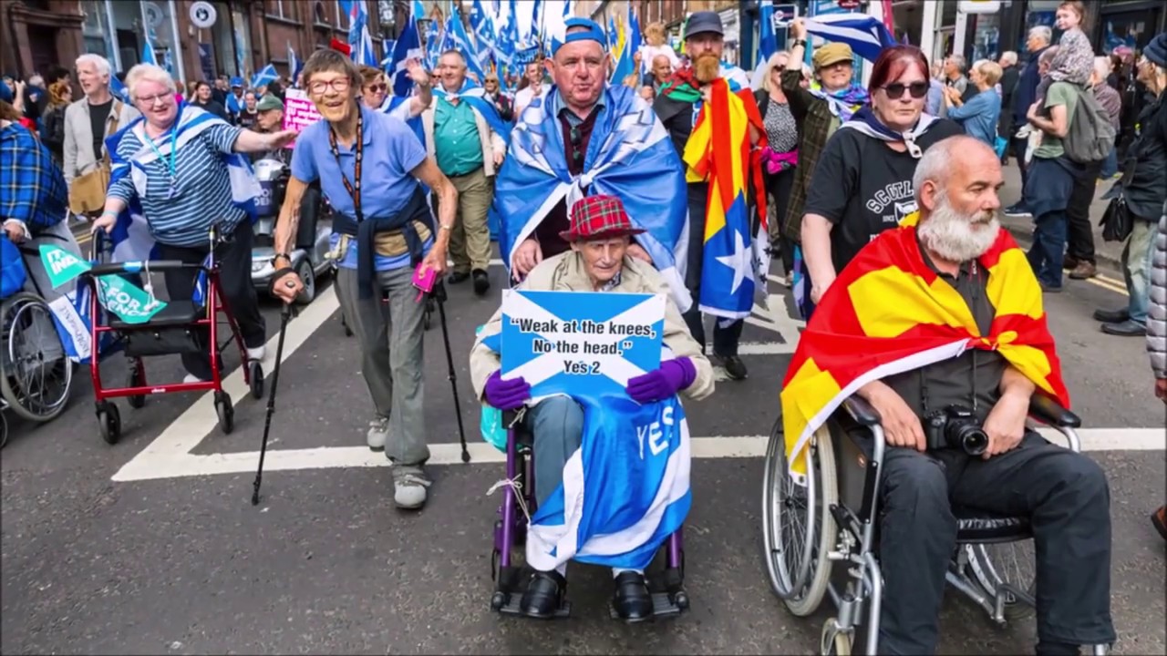 Scottish pride so strong - YouTube
