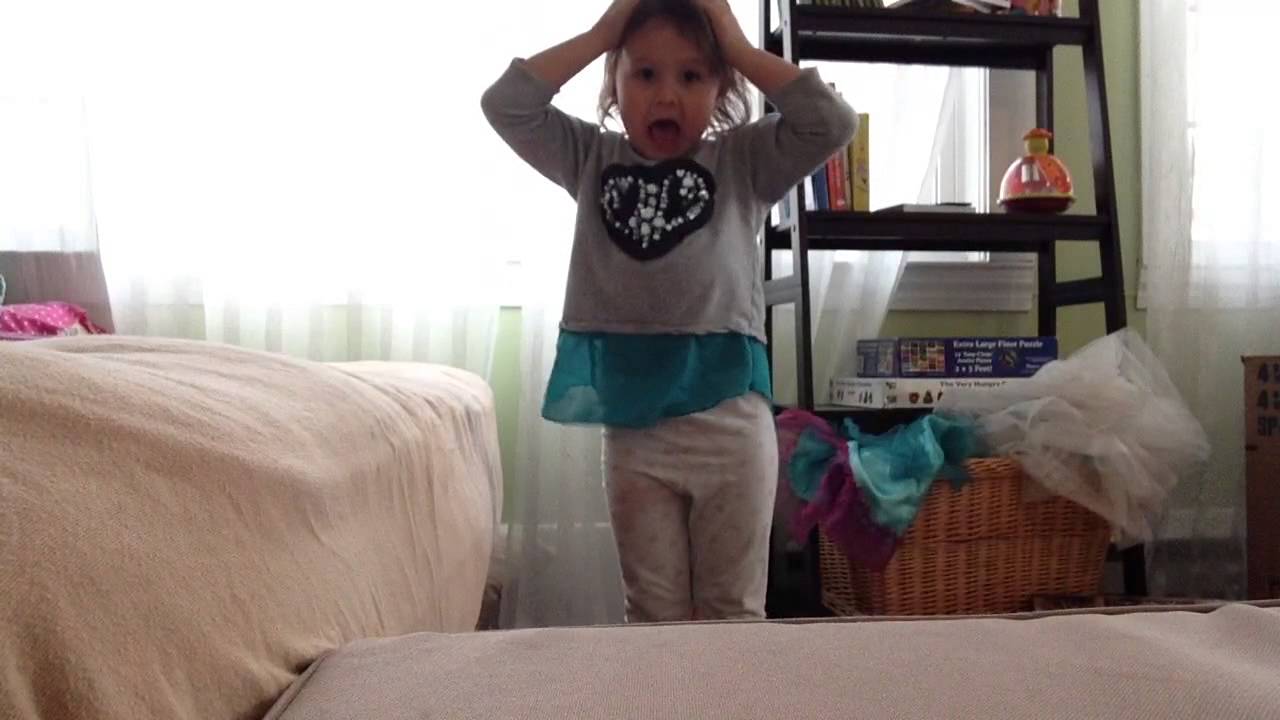 Elle's Spanish class - YouTube
