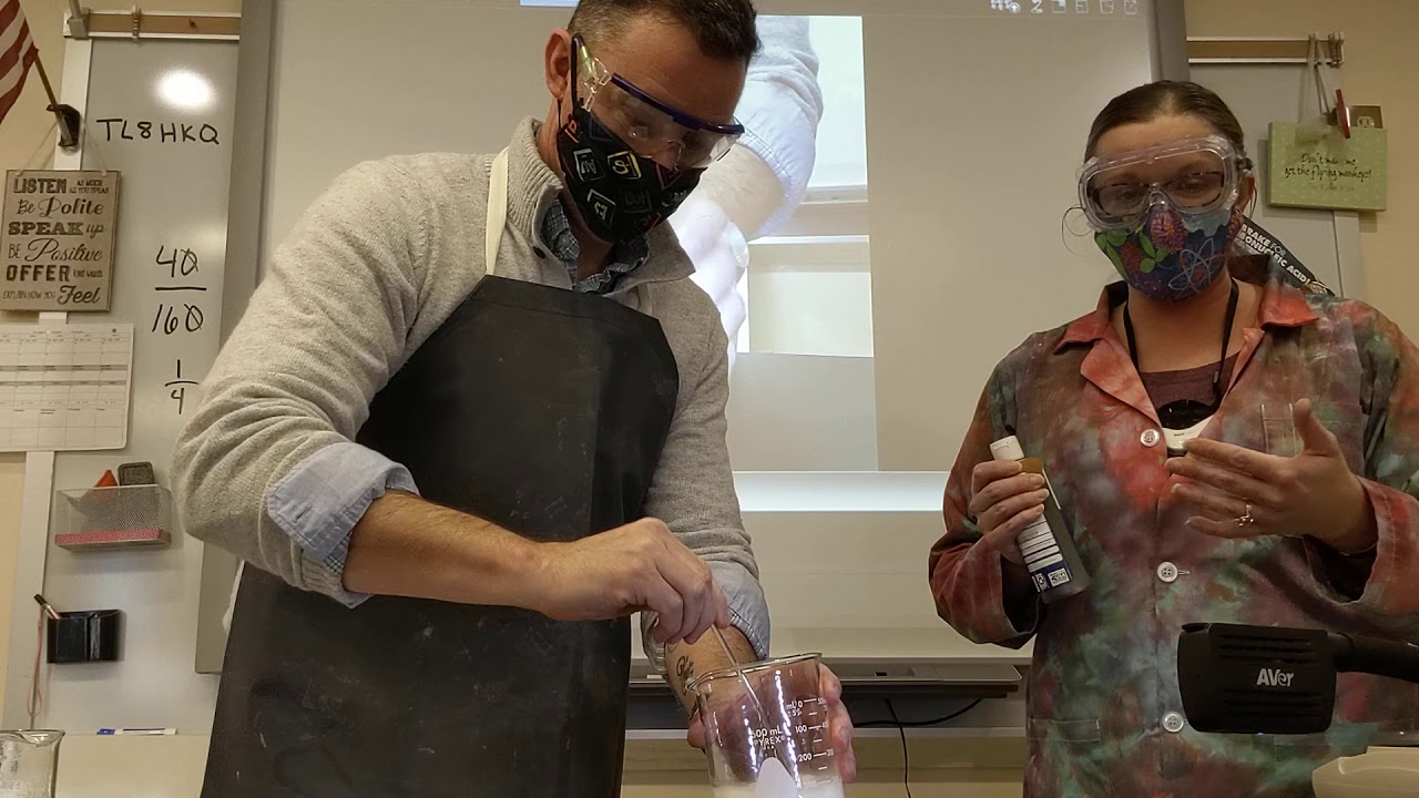 Science Seven- Cornstarch and Iodine Reaction - YouTube