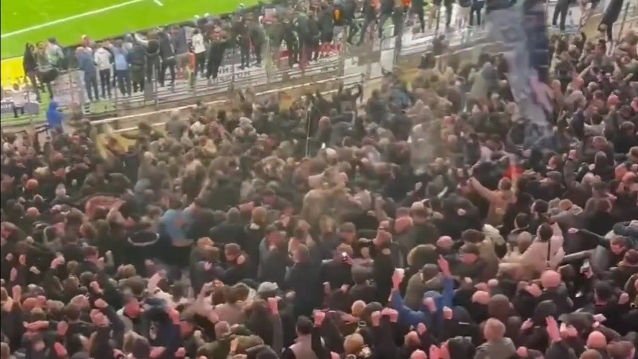 LIMBS IN THE AWAY END AS SPURS GO THROUGH TO THE SEMI-FINALS! Eintracht ...