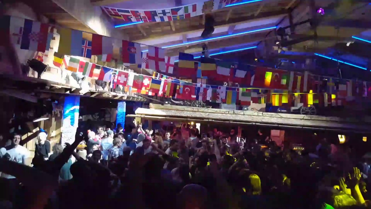 Dj Jonny Party Time .. Brückenstadl Mayrhofen - YouTube
