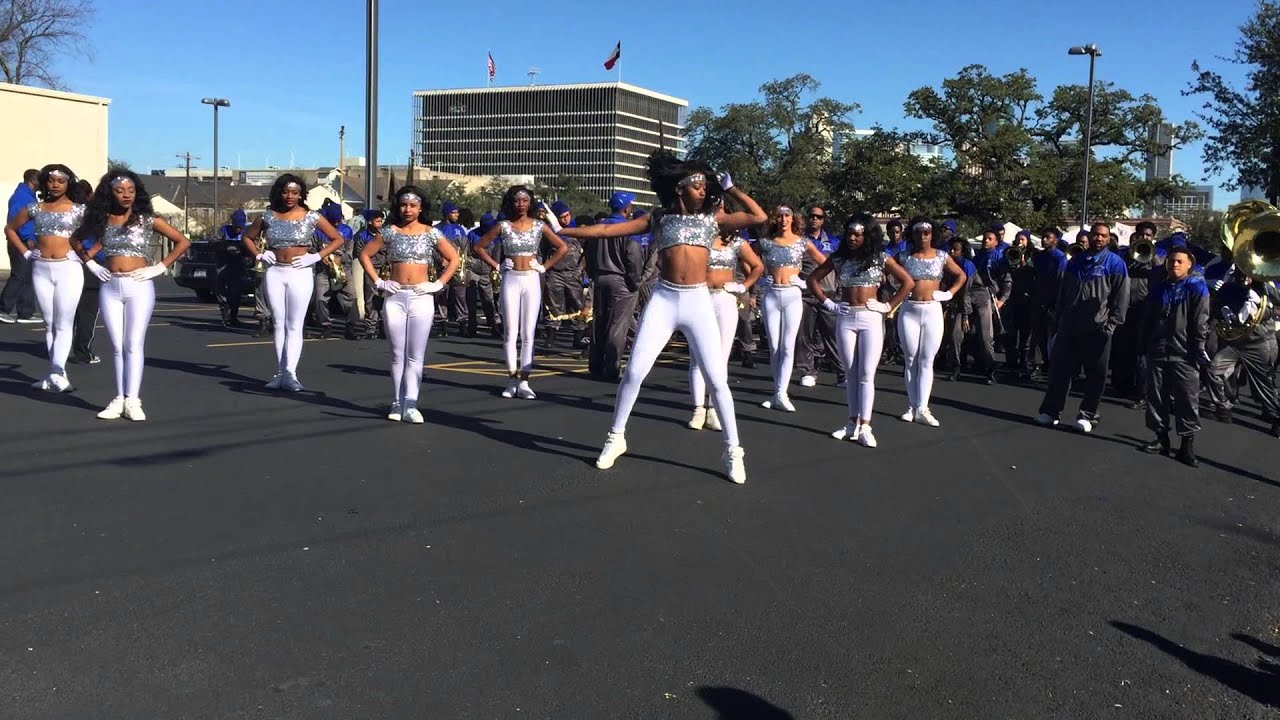 Mckinley High School Band and Pantherettes "Everything" - YouTube