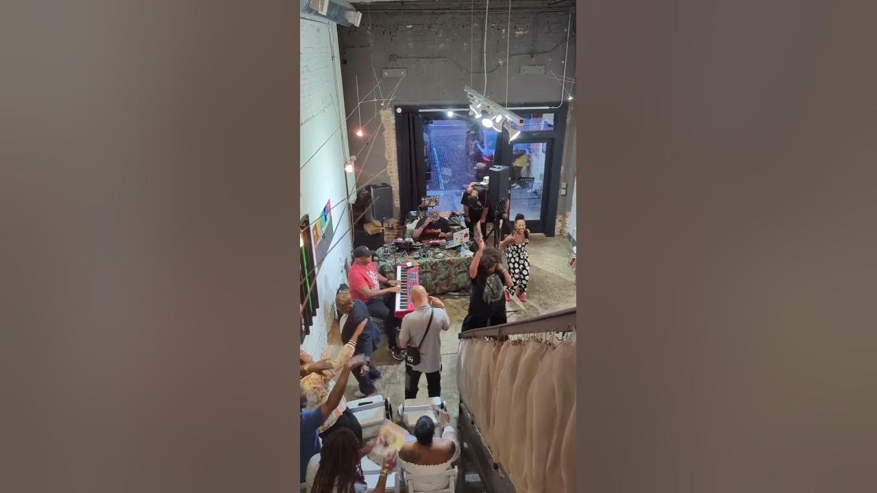 Zo! x Tall Black Guy x Debórah Bond - "Just The Three Of Us" Performance in Columbia, SC - YouTube