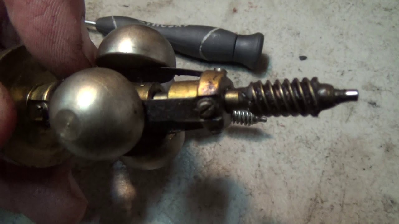 Why we check governor spring screws in our Gramophone/phonograph motors ...