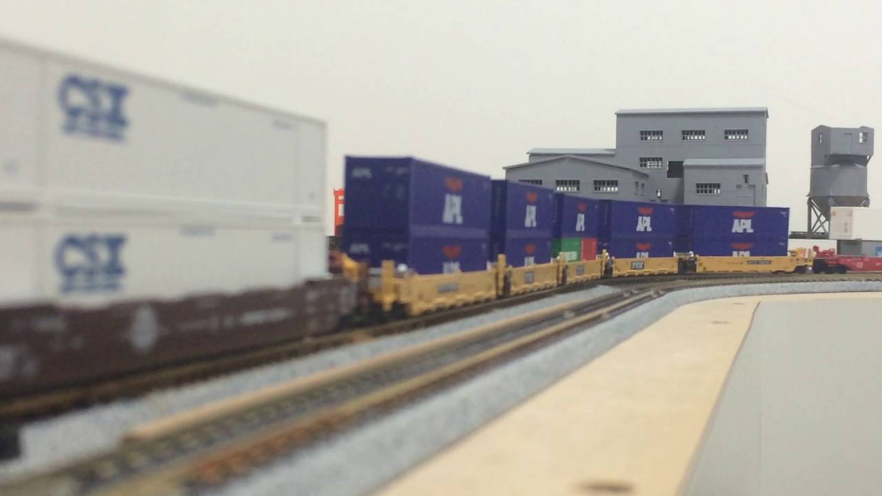 Kato N Scale container freight train Kato SD70mac locomotive - YouTube