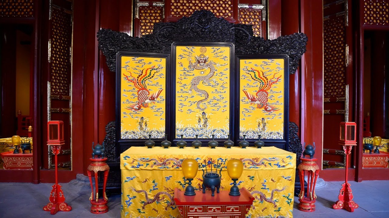 Live: A tour unveiling ancient Chinese royal halls on Beijing's central ...