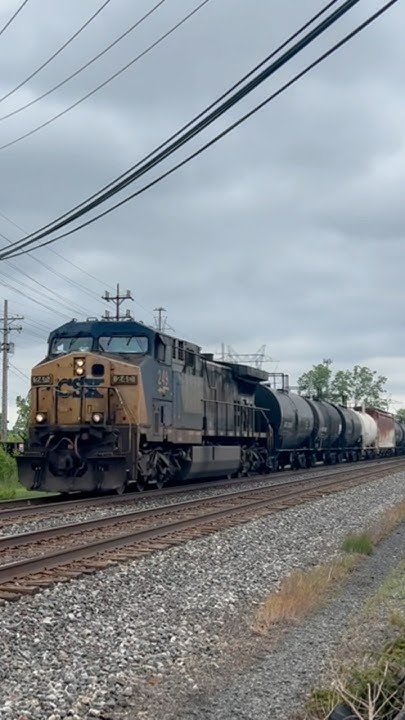 Csx yn2 leads m565 with hornshow! #csxtransportation #railfan #train #railway #railroad #csx ...