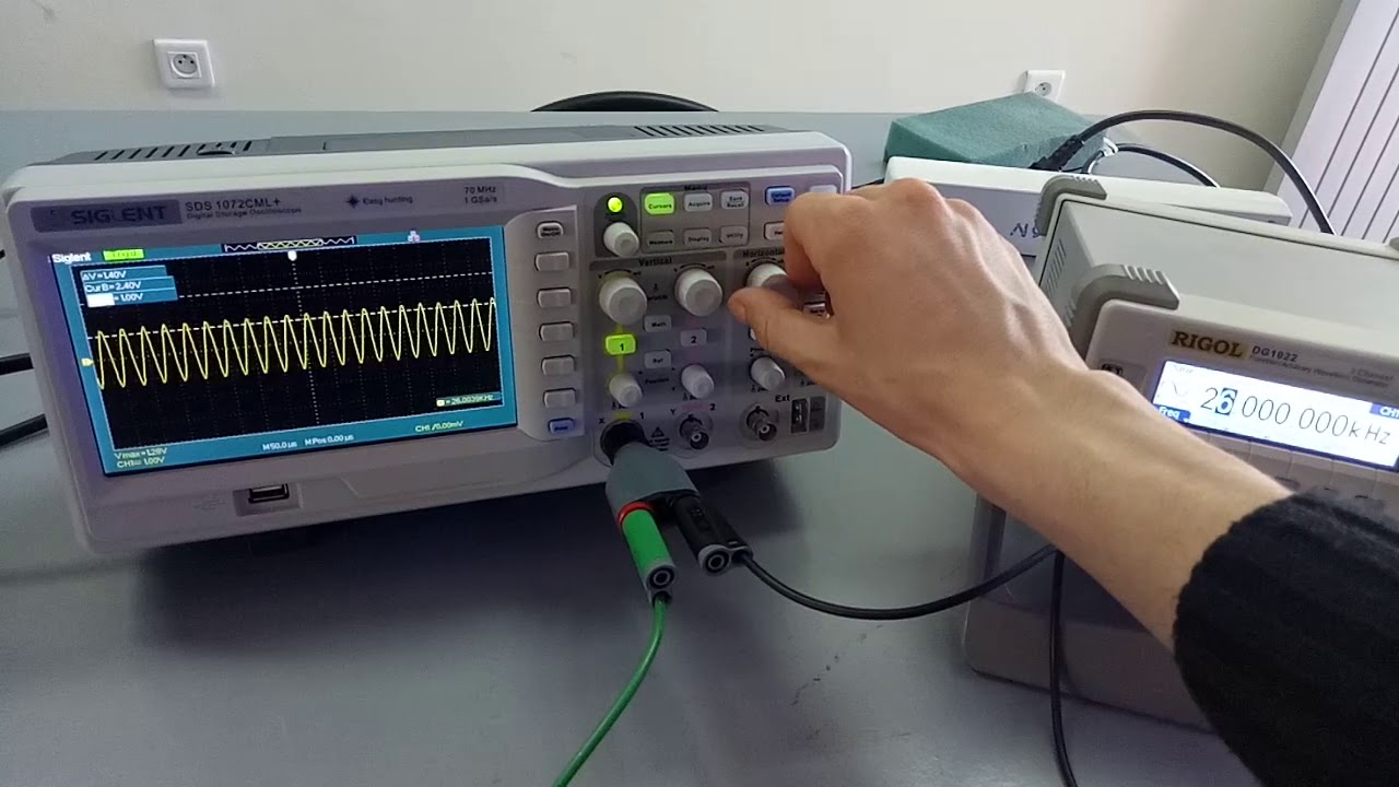 filtres RC : passe bas et passe haut - YouTube