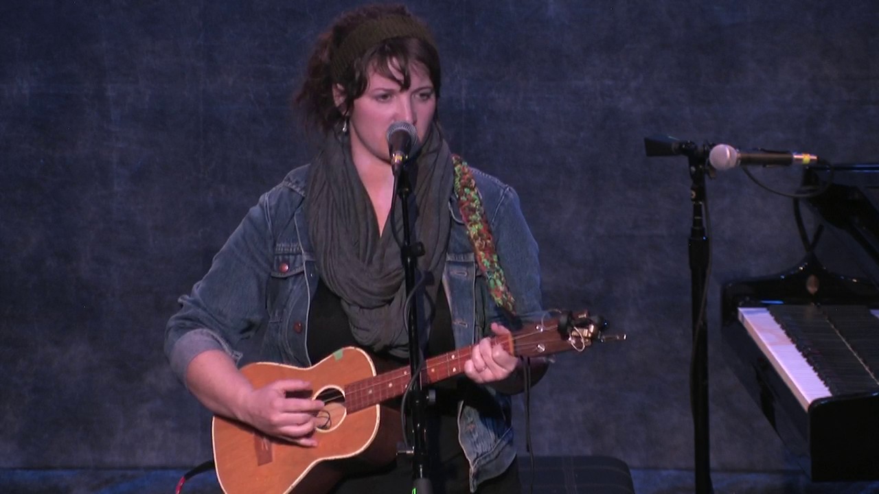 Beth Whitney - Raven - @eopresents 1/22/17 - YouTube