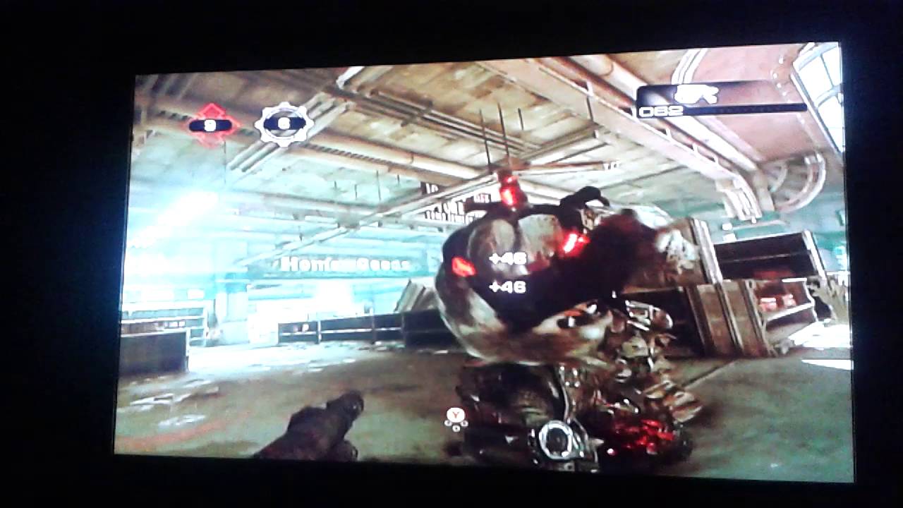 Gears of War 3: Locust Arm Rip - YouTube