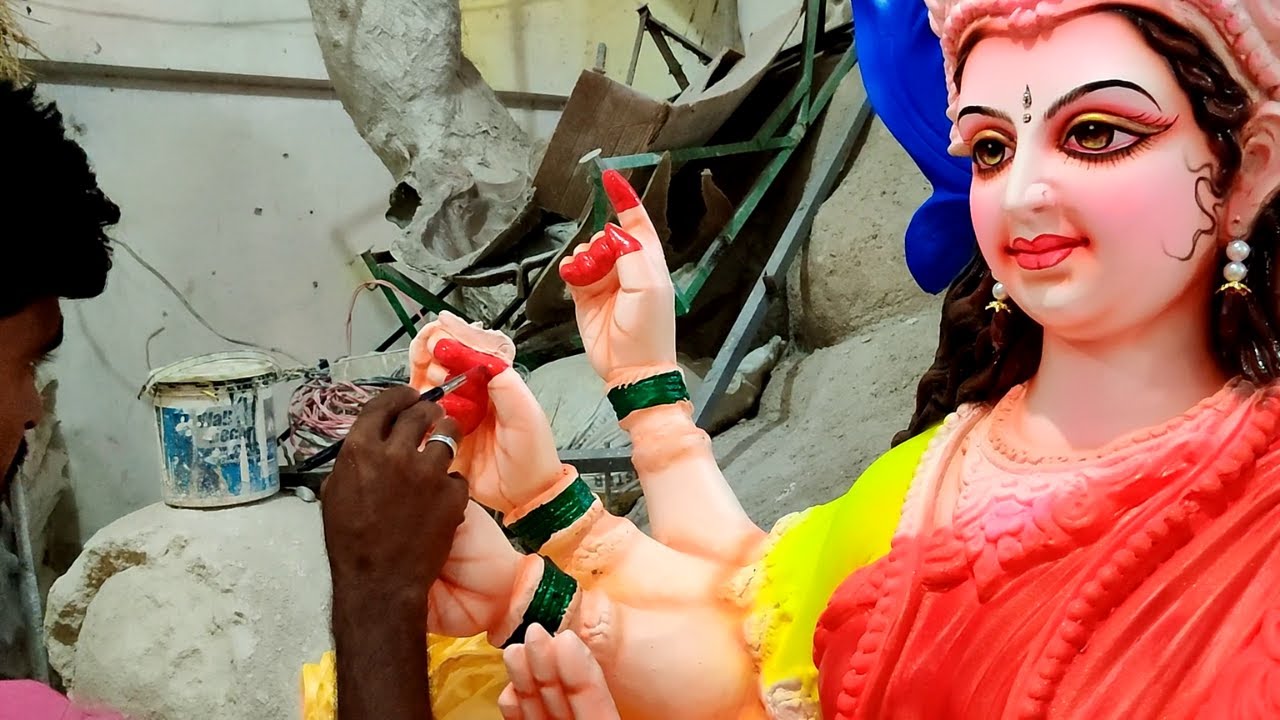 Durga idol making 2020| durga murti painting | durga idol making ...
