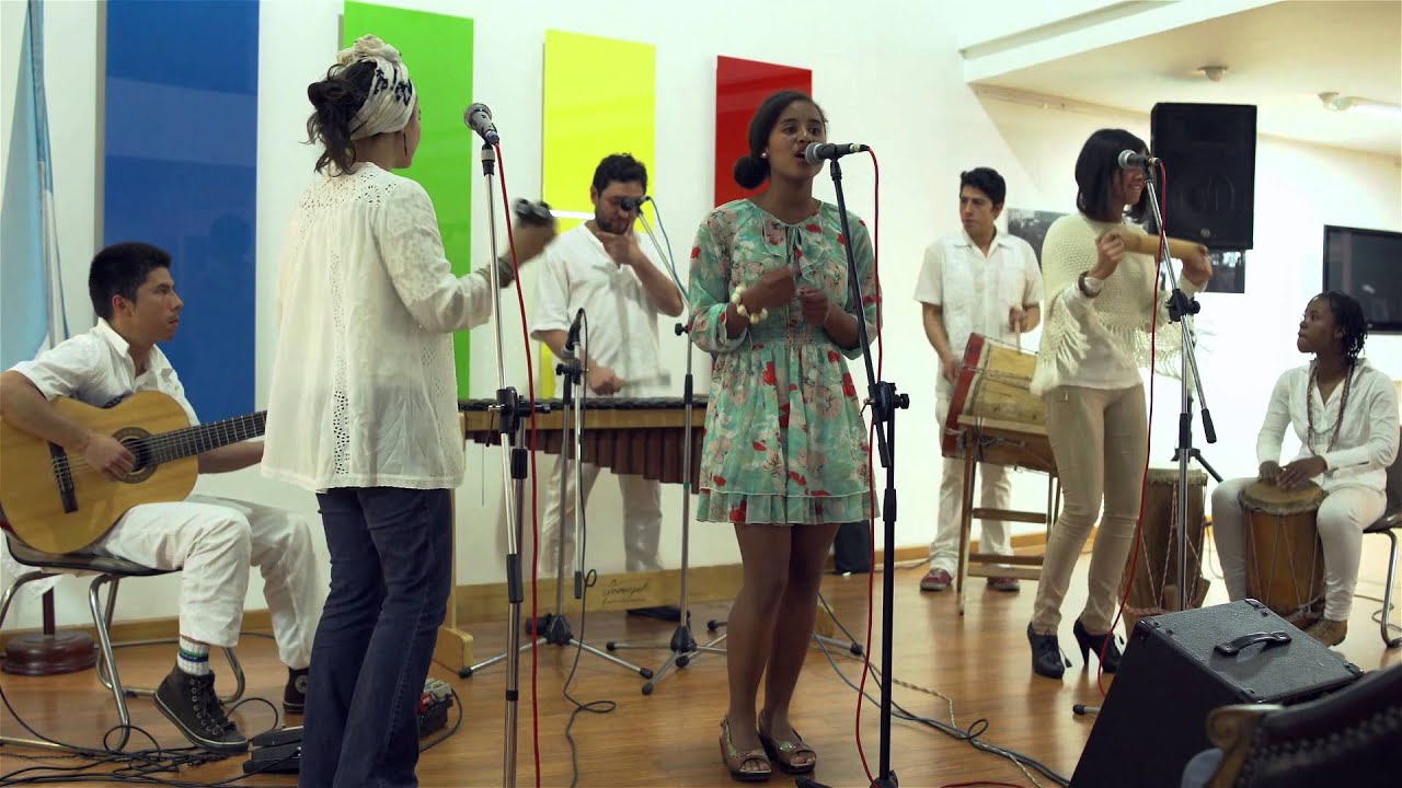 Sophia Polanco - No llores nena (en vivo, homenaje a ligia naya) - YouTube