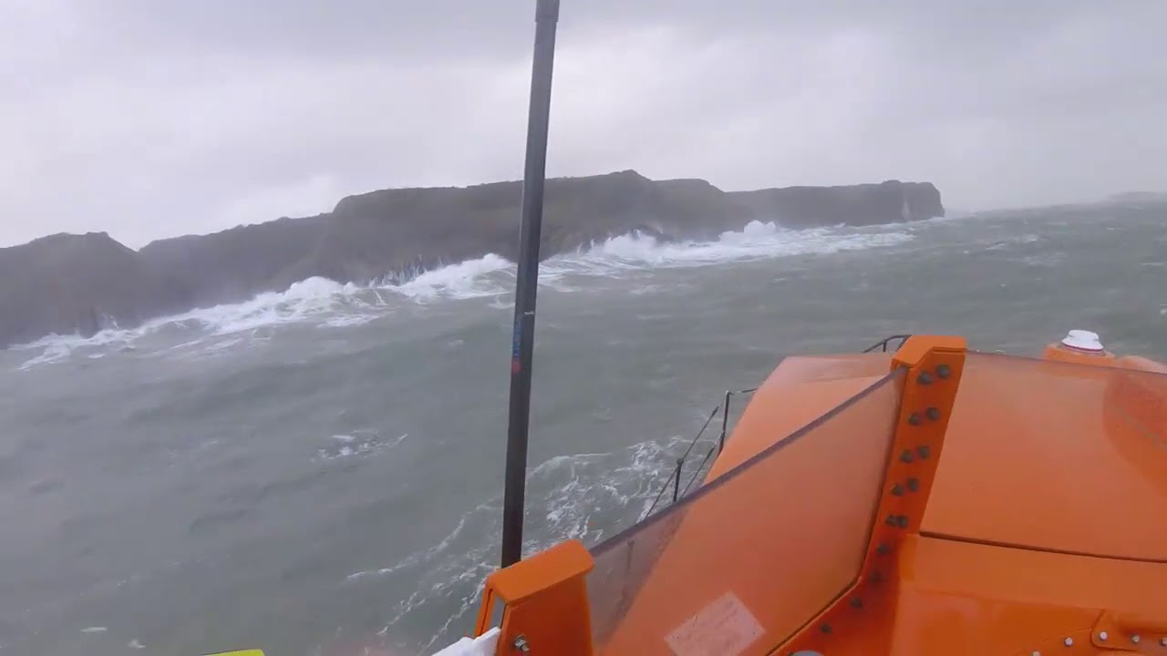 LIVE : Storm Brian Tenby’s RNLI all-weather lifeboat then returned to ...