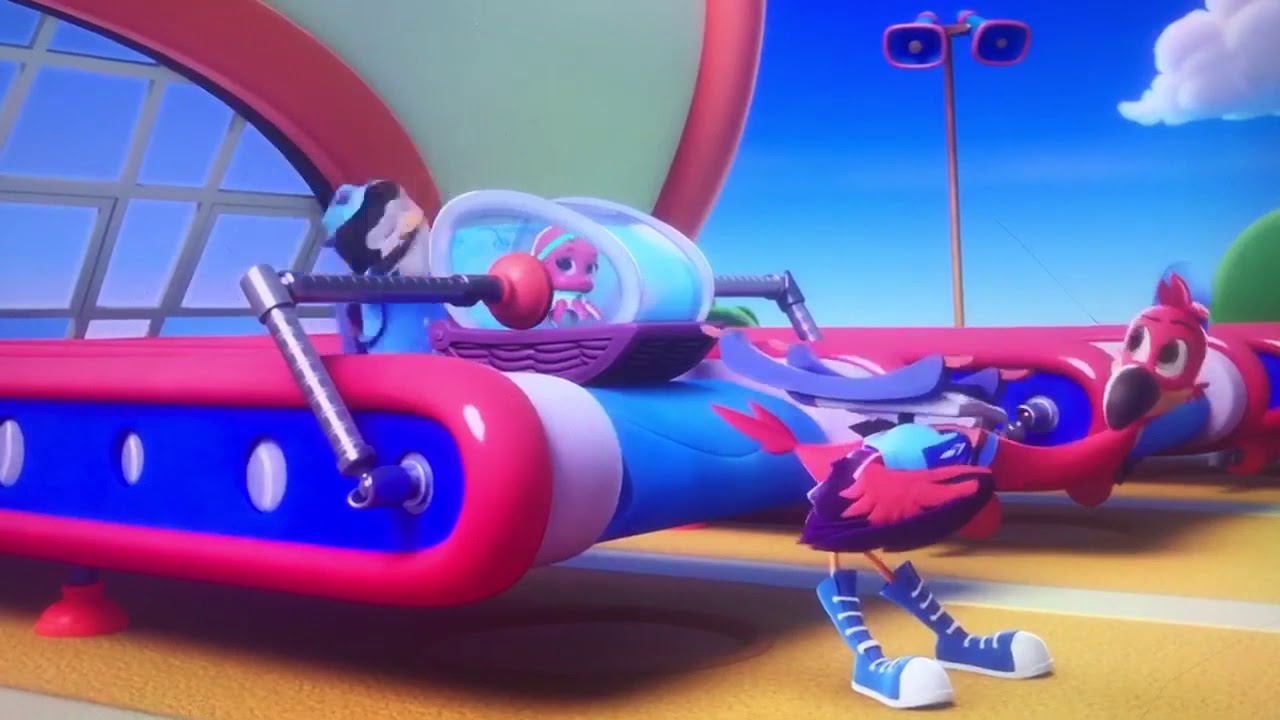 Tots a splashy delivery - YouTube