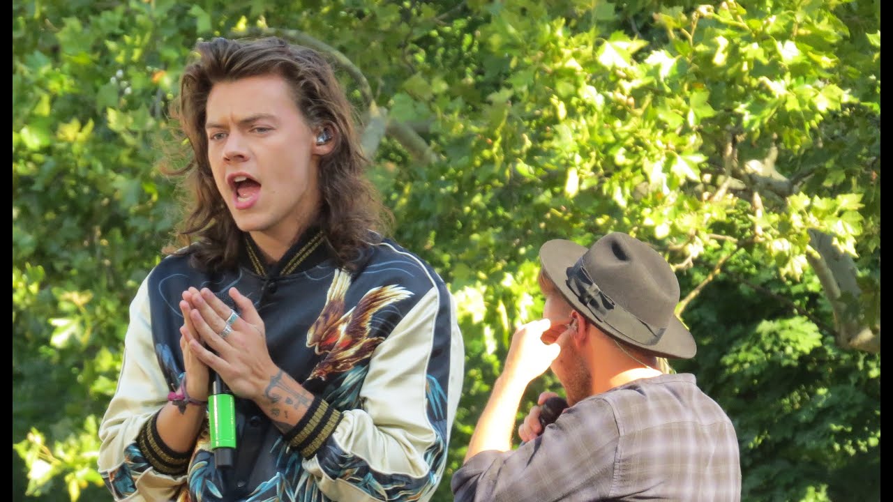 One Direction on GMA Behind the Scenes Soundcheck - 08/04/15 - YouTube