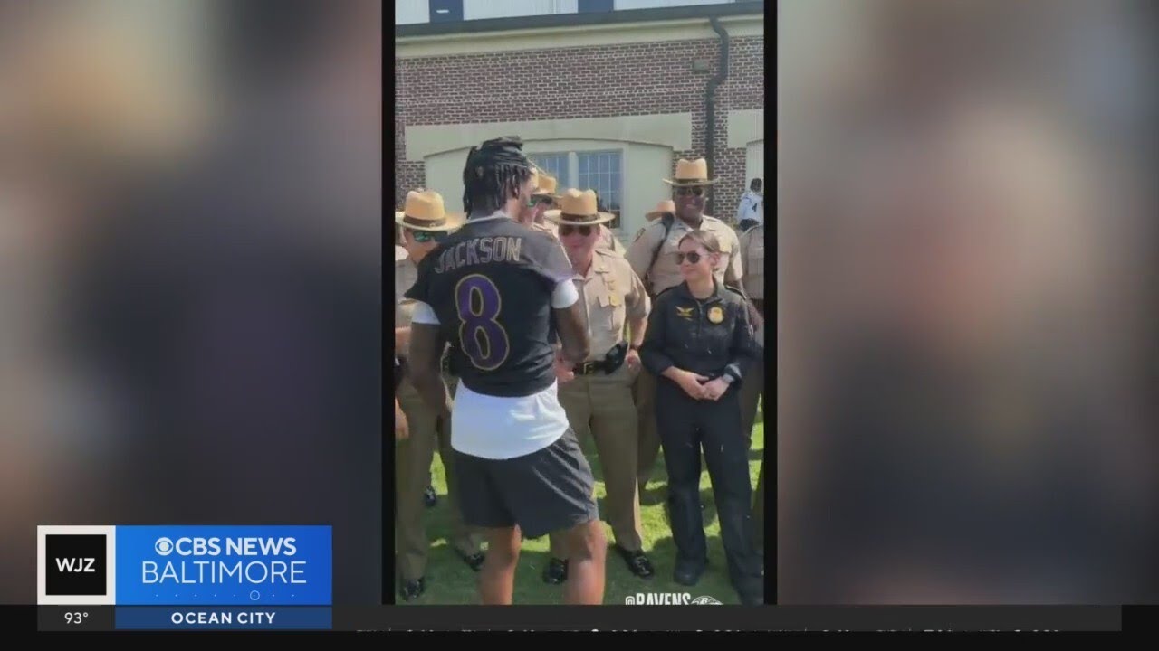 Baltimore Ravens honor dozens of Key Bridge first responders - YouTube