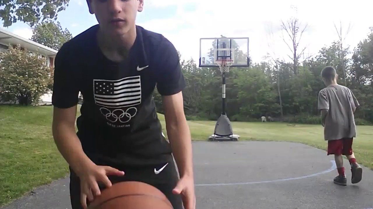 Basketball Challanges With Clay - YouTube