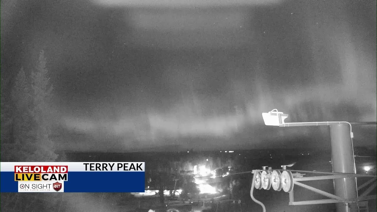 WATCH: Terry Peak time lapse of Northern Lights - YouTube