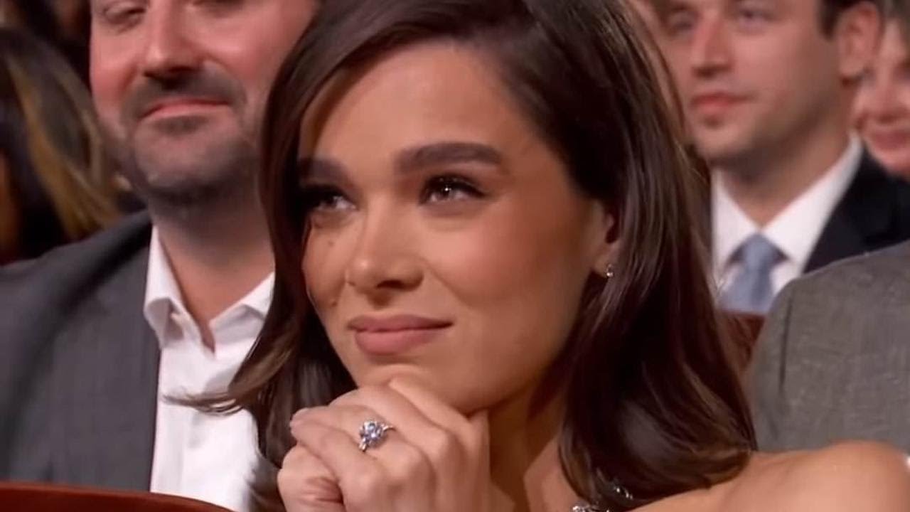 Hailee Steinfeld Reveals Filipino Pride on First Vogue Cover - YouTube