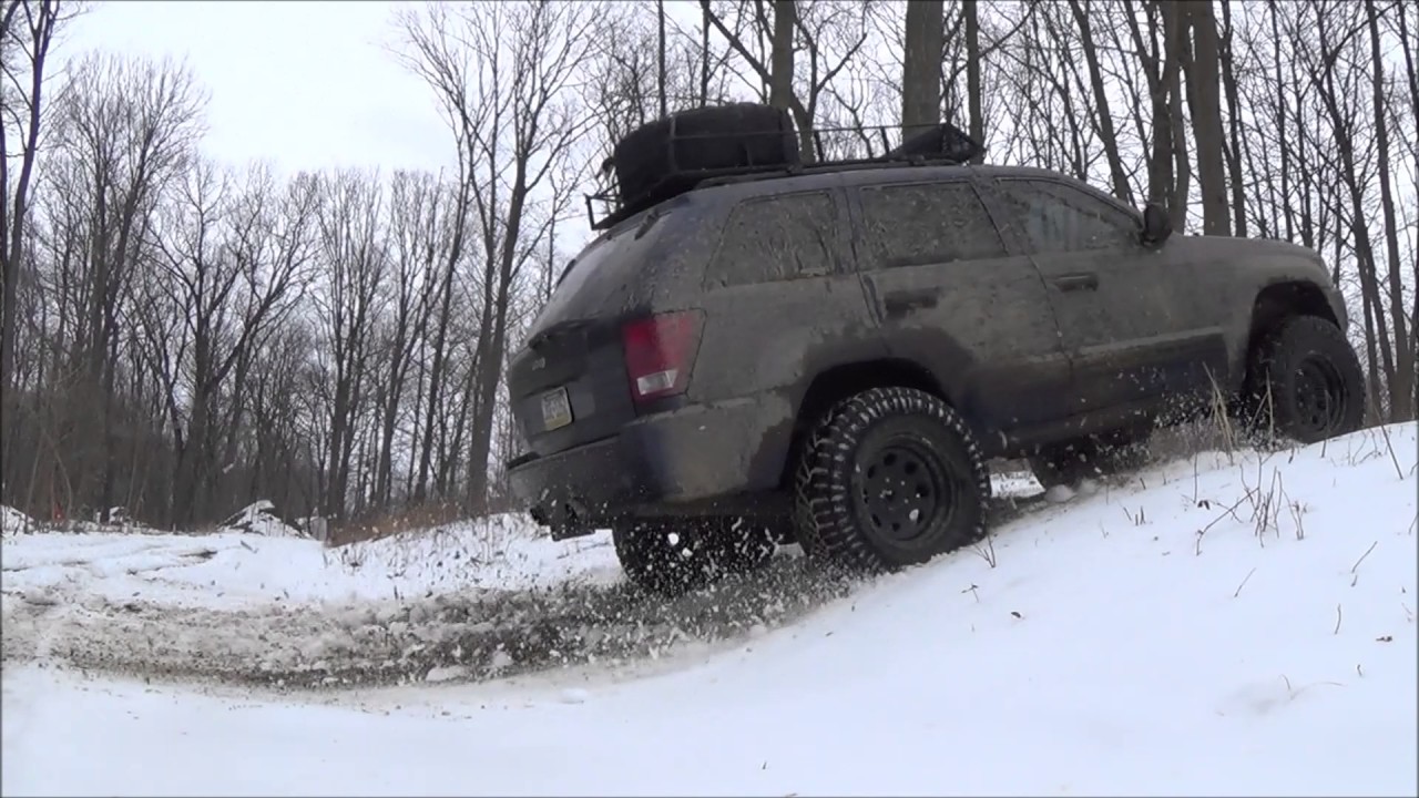 Straightpipe V8 Jeep Grand Cherokee WK Snow Testing - YouTube
