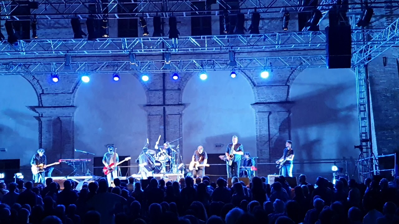 Thundercrack Bruce Springsteen ai Glory Days in Rimini 2019 - YouTube