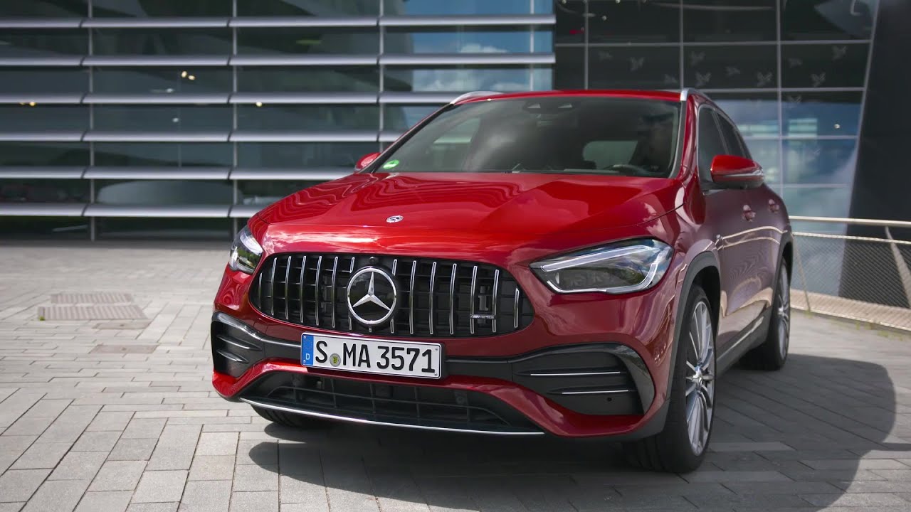 The new Mercedes-AMG GLA 35 4MATIC Design in Patagonia red - YouTube