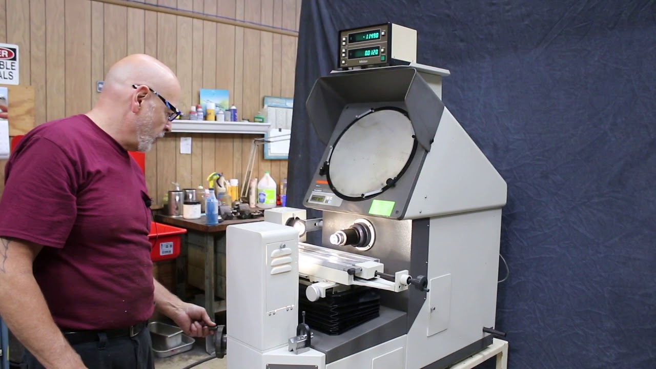 Mitutoyo OPTICAL COMPARATOR - YouTube