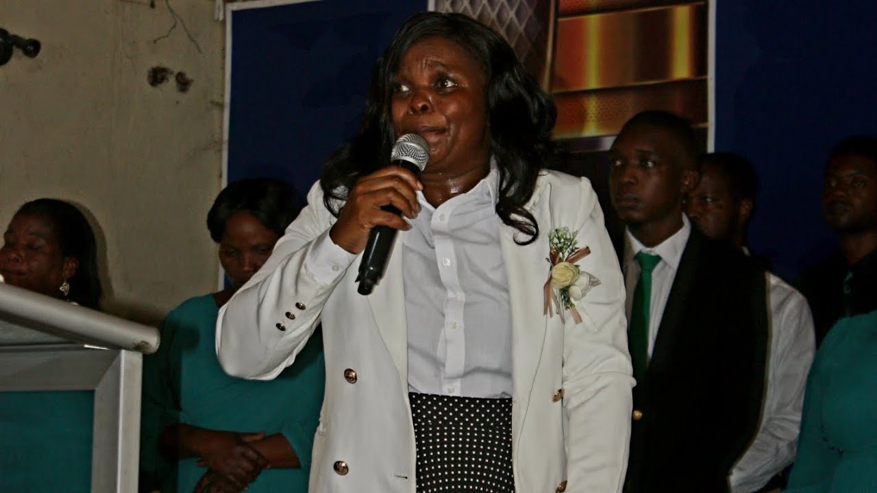 Junior pastor CHIGUMBU AFM IN ZIMBABWE TRIANGLE ASSEMBLY MEDIA - YouTube