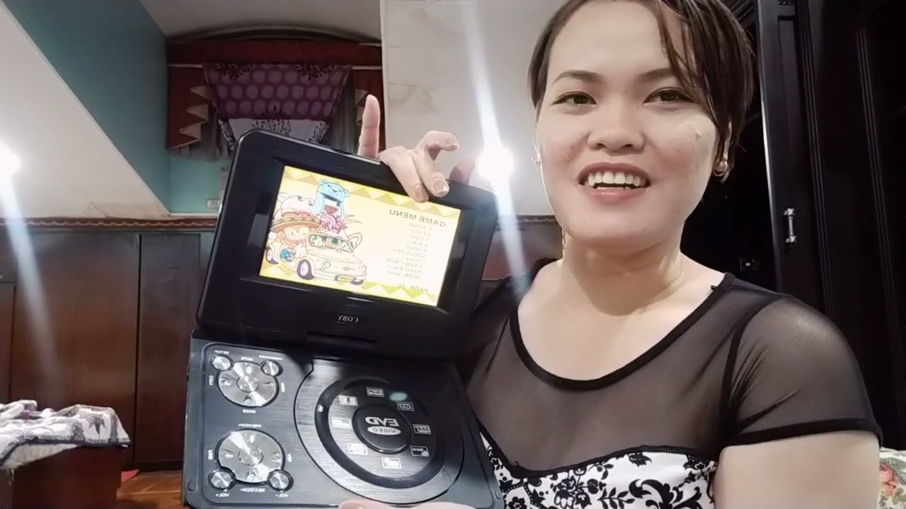 UNBOXING DVD PLAYER PORTABLE - YouTube