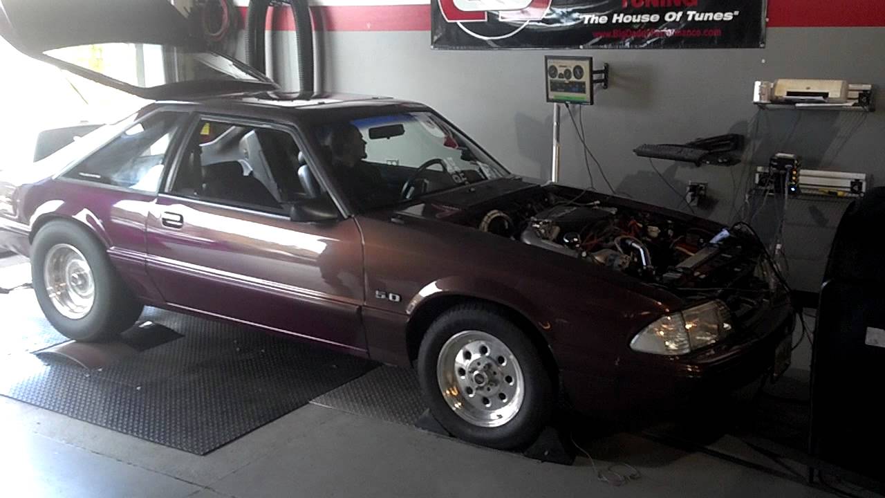 306ci mustang with a s trim..450hp on 7lb - YouTube