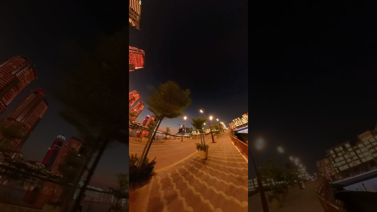 360 of crystal walk bridge Qatar - YouTube