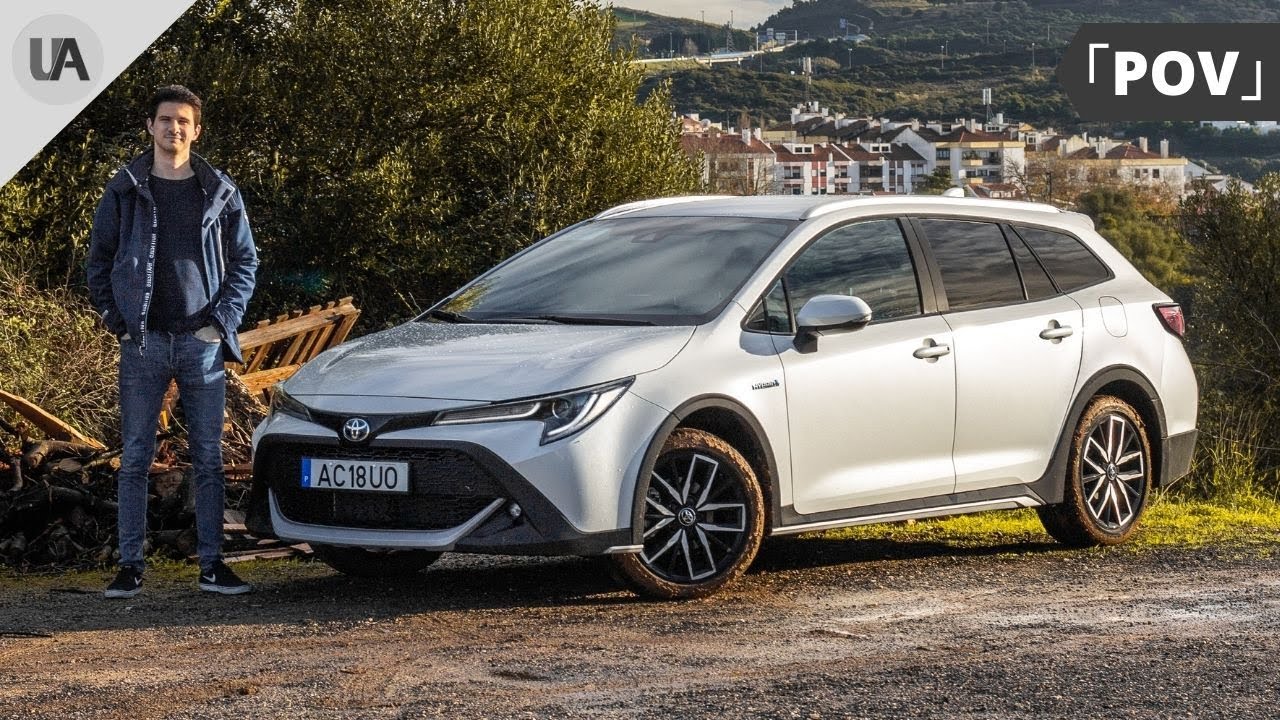 2020 Toyota Corolla TREK (1.8 Hybrid) - Accelerations, Interior ...
