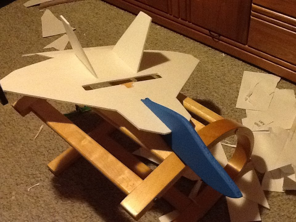 RC F-22 Raptor Build - YouTube