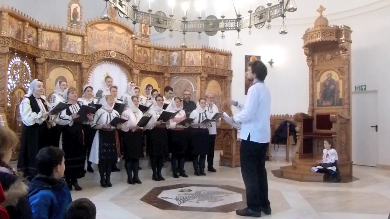 A Romanian Orthodox Choir In Berlin Sing A Cappella - YouTube