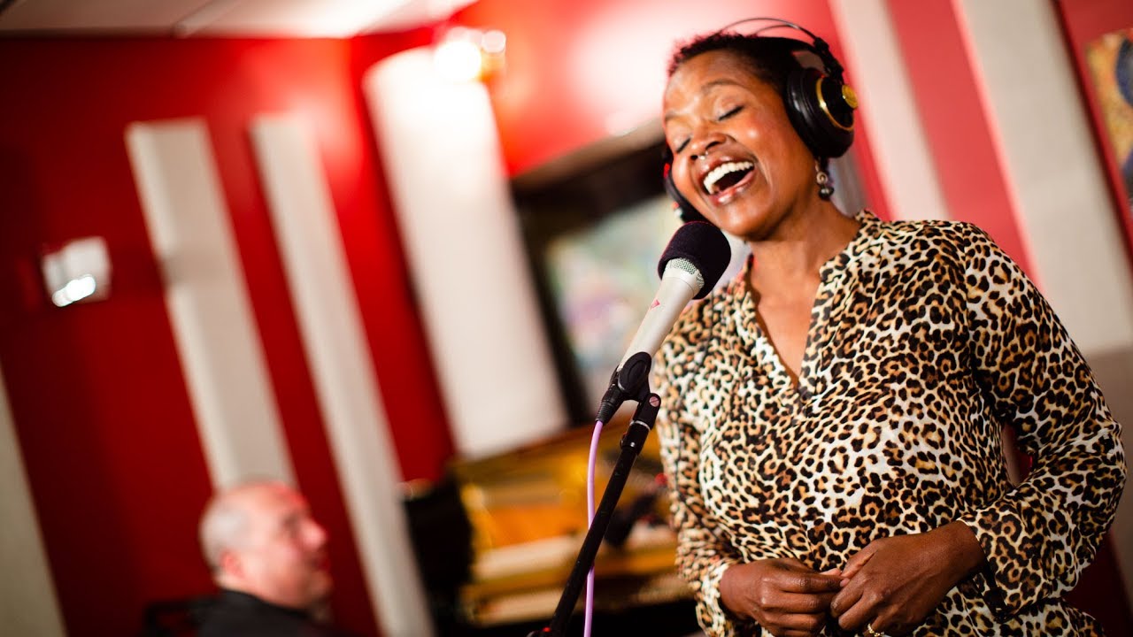 LaVon Hardison 'Should I Stay or Should I Go' | Live Studio Session ...