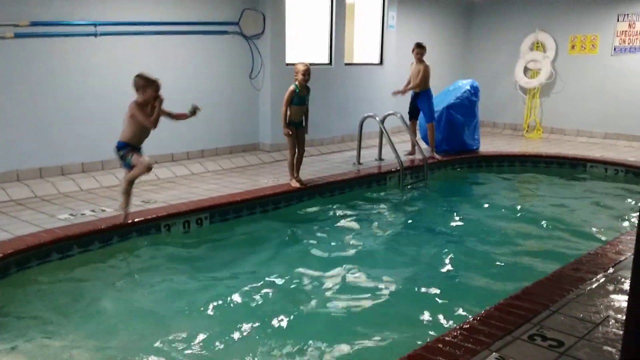 Hotel pool fun - YouTube