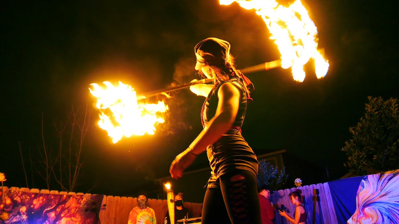 24 Wick Helix Staff Burn with Flow Artist Tina - YouTube