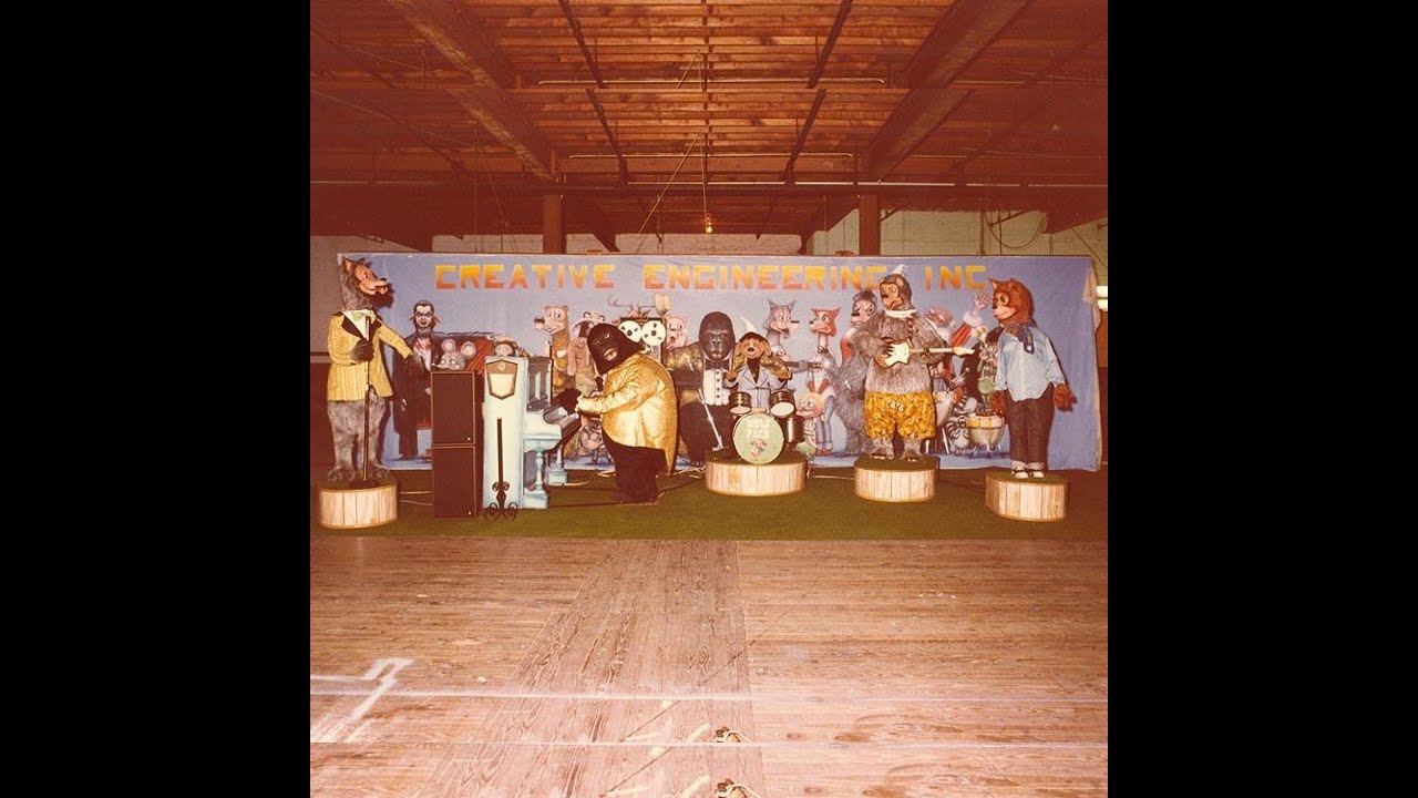The Wolf Pack 5 - IAAPA 1978 Show - YouTube