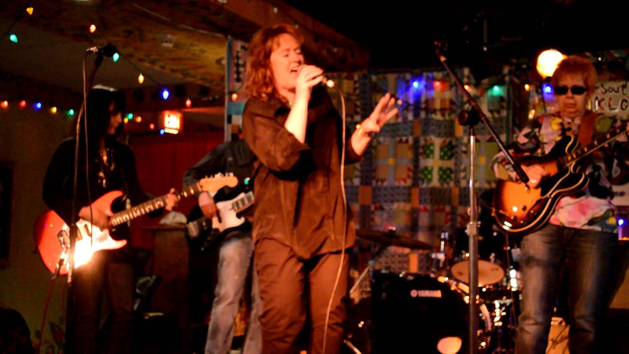 "Turtle Blues" sung by Carlene Thornton Perkins - YouTube