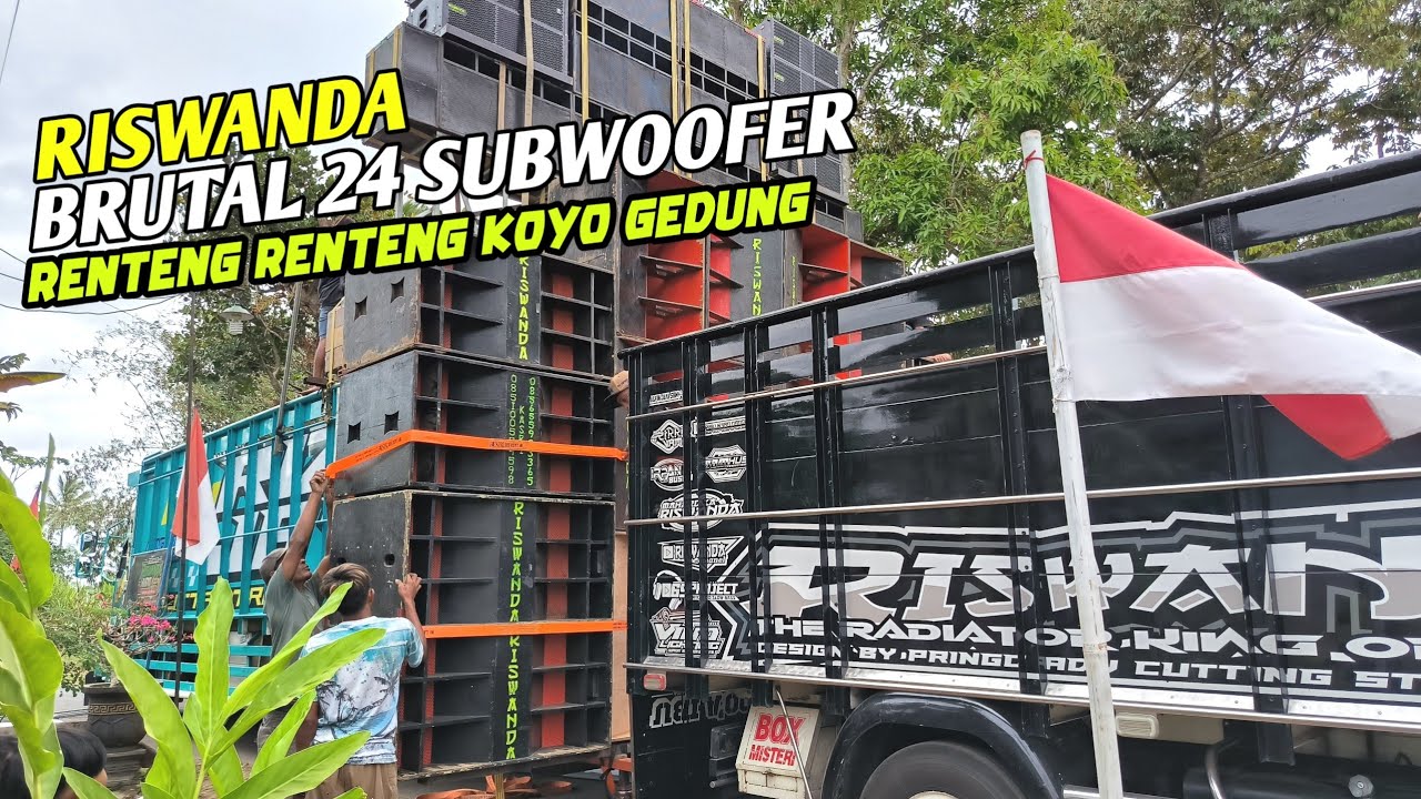Model Baru !! Riswanda loading 24 Subwoofer full Fuso Brutal karnaval ...