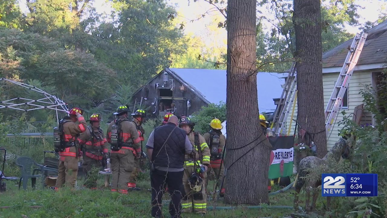 South Hadley fire crews put out house fire on East Street - YouTube