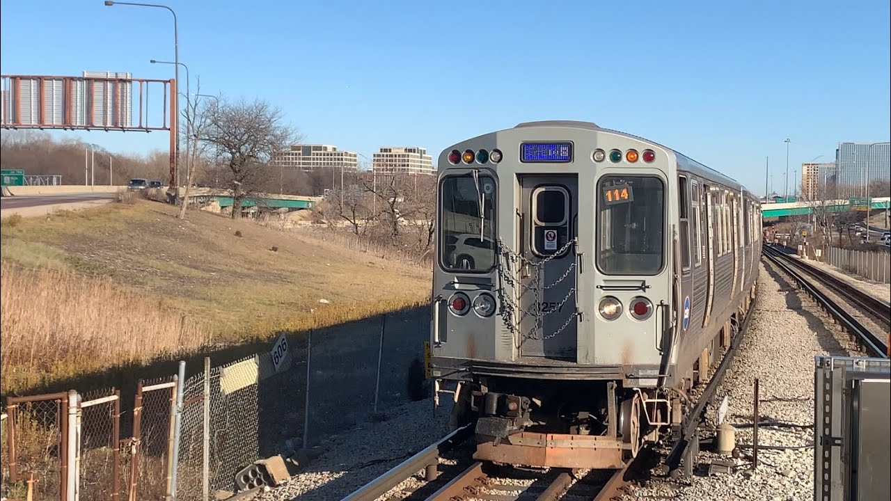 (Friendly operator) CTA 2600/3200 series mix on the blue line arriving ...
