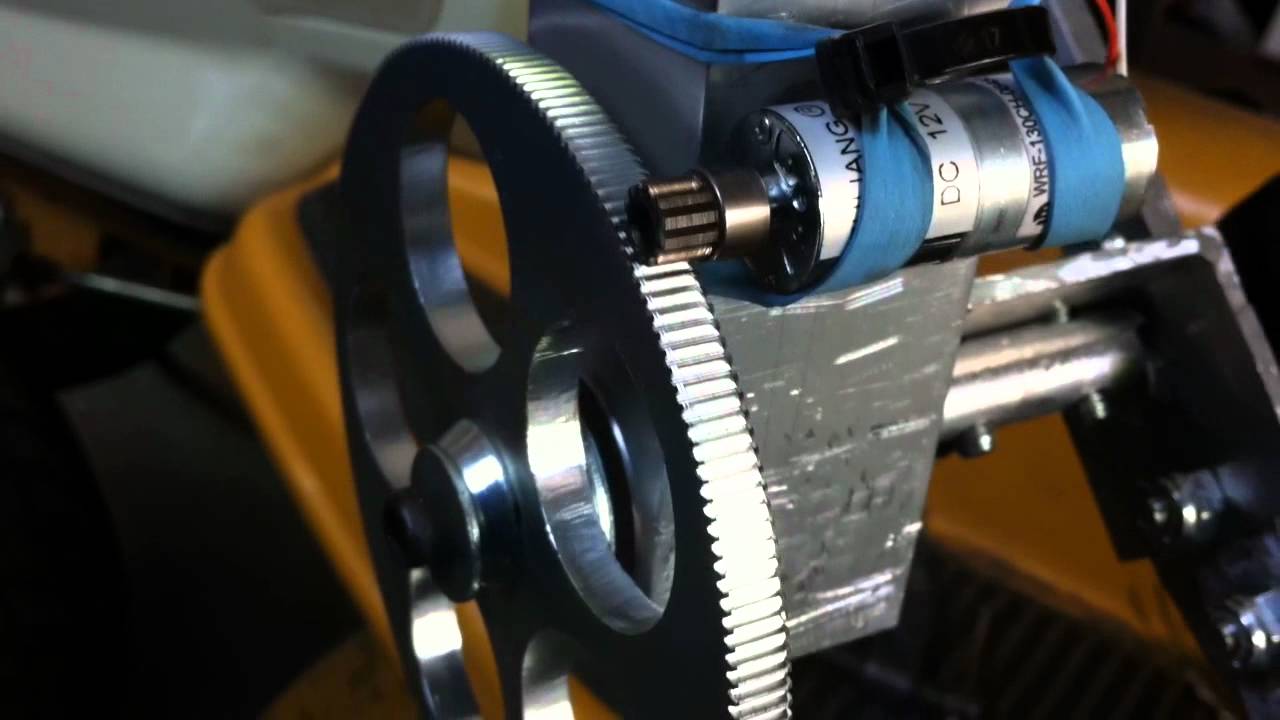 Pan/tilt motor and radio test - YouTube