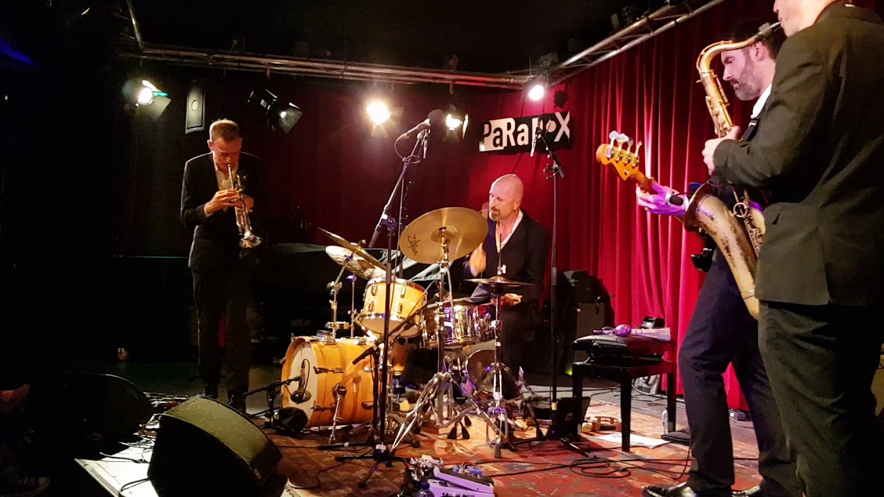 Piet Karsten | Clive Deamer op drums | Paradox Tilburg 18-05 2019 - YouTube