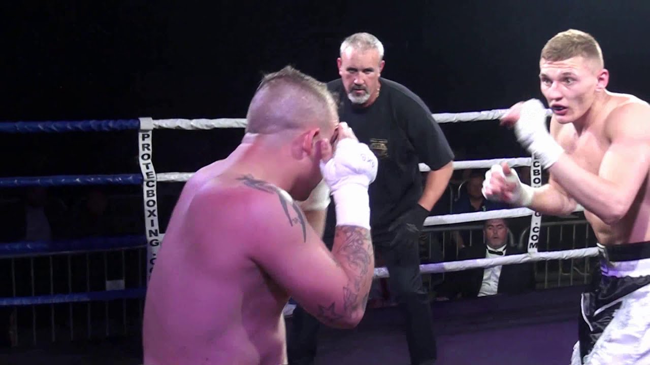 Bare Knuckle Boxing Brad Harris v Mick Kozak - YouTube
