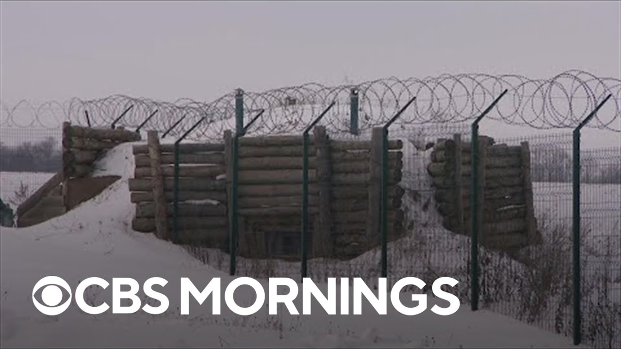 Ukraine's border guards patrol Russian border as they prepare for ...