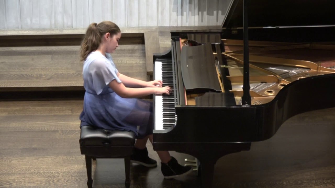 Lilou Dupont performs Karp's Willow Tree Waltz - YouTube