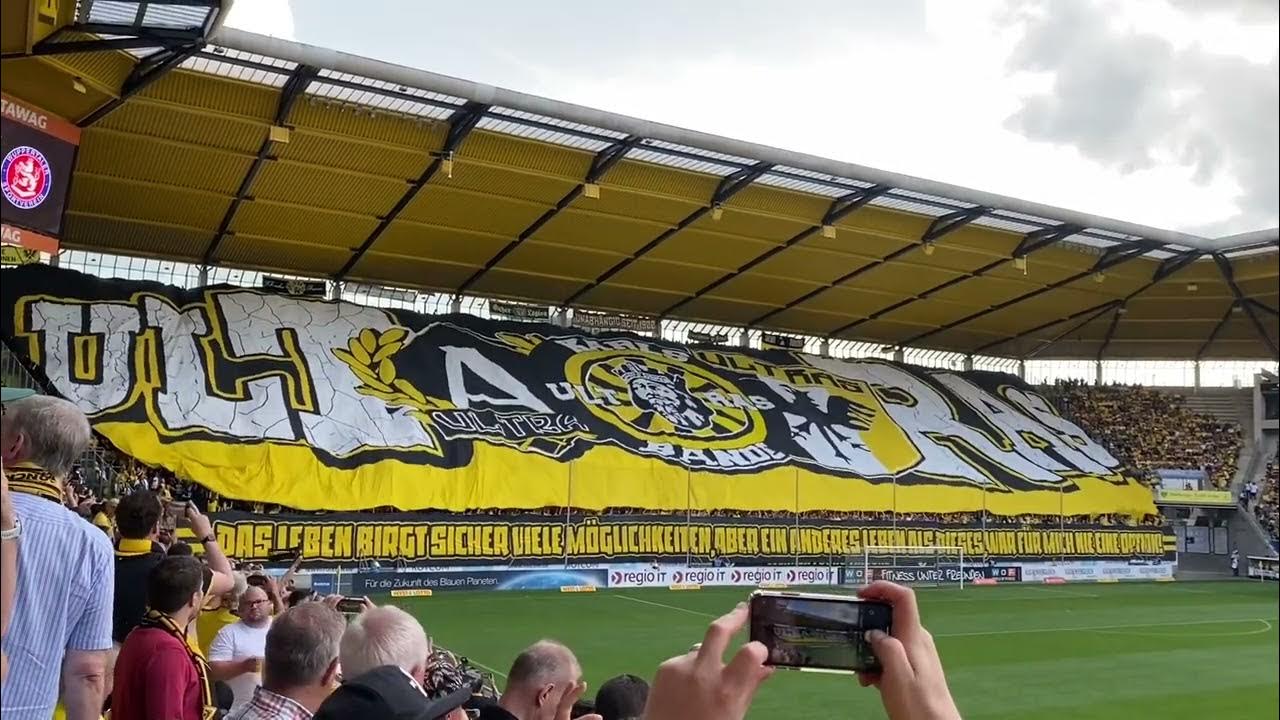 Zweiteilige Choreo von Alemannia Aachen beim Spiel vs. Wuppertaler SV - YouTube